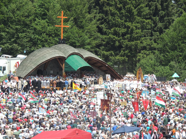 Our Lady of Csíksomlyó Pilgrimage - Pilgrim-info.com